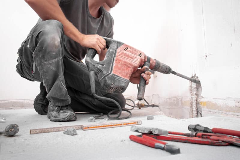 Hand Arm Vibration Syndrome: Causes, Symptoms & Treatment