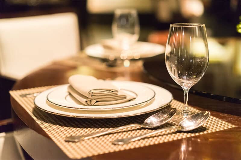 How to Set a Table: Basic, Casual & Formal Dinner Setting